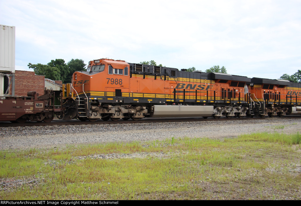 BNSF 7988